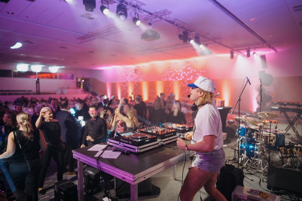 Fellowmind – follow the feeling - Idea Group